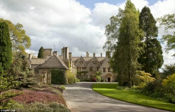 David Beckham’s Home in Cotswolds, UK (Purchased for $41.7 Million ...
