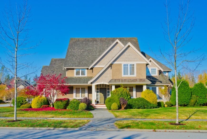 40 Examples of Different Suburban Houses (Photos)