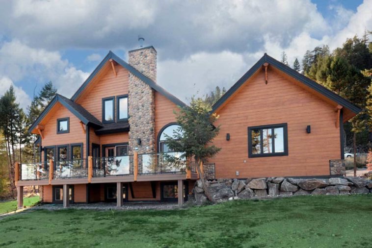 10 Mountain/Chalet Homes – Exterior and Interior Examples & Ideas (Photos)