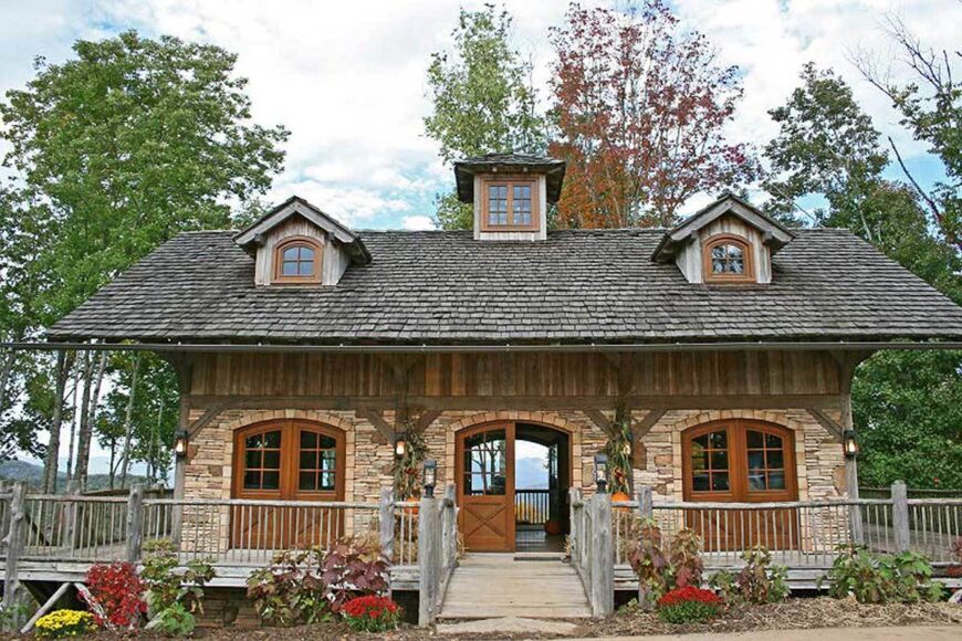 Check Out this Gorgeous 1-Bedroom Rustic Hut/Cabin with Full Wrap ...