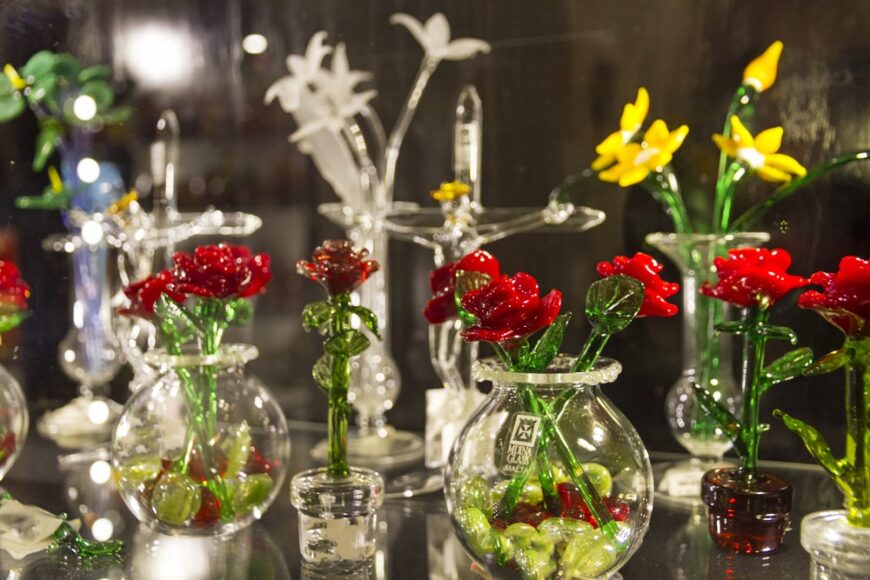 50 Jaw-dropping Blown Glass Flowers – Home Stratosphere