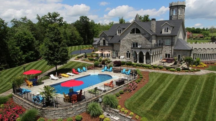 St. Kilda Cottage House by Jost Architects