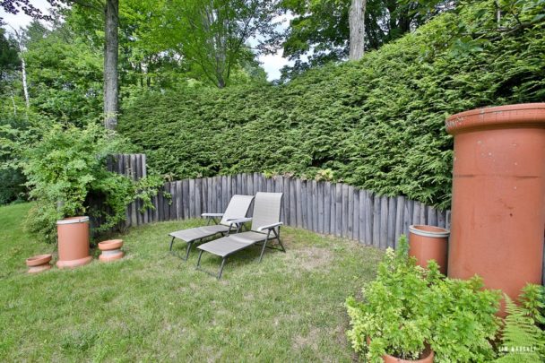 J.D. Salinger's Home in Cornish, NH (Listed for $679,000)