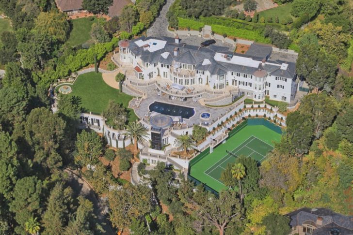 Floyd Mayweather New Luxurious Home In Beverly Hills