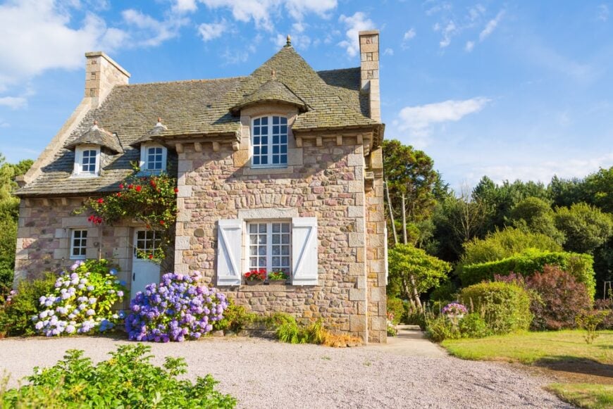 34 Pretty Houses (Photos of a Diverse Selection) – Home Stratosphere