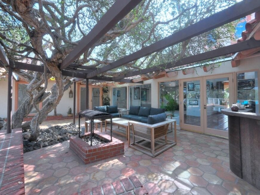 Sean Penn's House in Malibu, CA (Listed for $6.55 Million)
