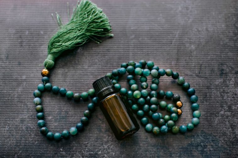 12 Different Types of Air Fresheners for Homes