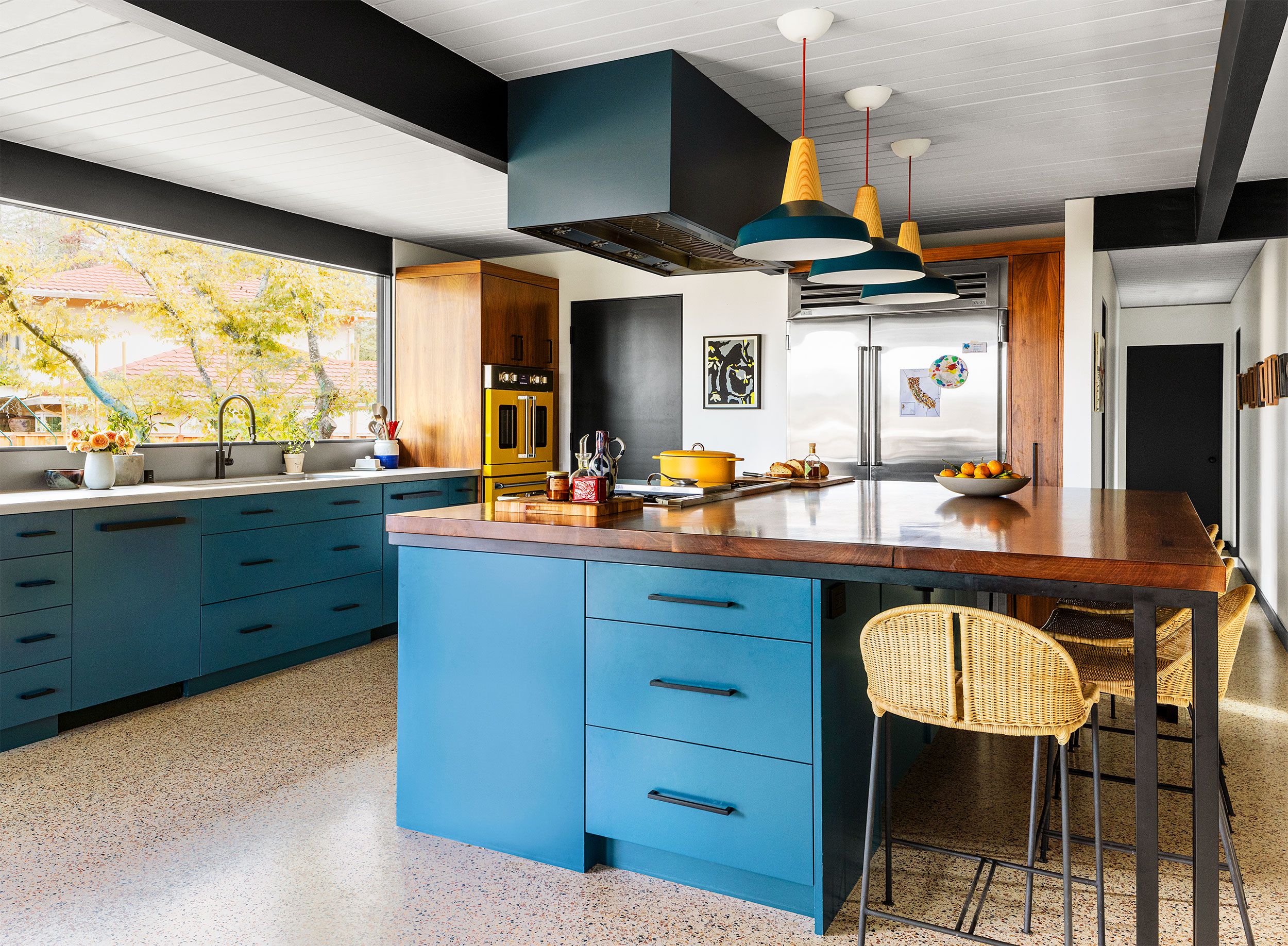 15 Incredible Blue Kitchen Ideas and Designs - Home Stratosphere