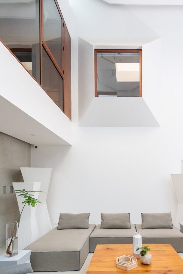 20 Minimalist Living Room Ideas That Showcase the Beauty of Simplicity ...