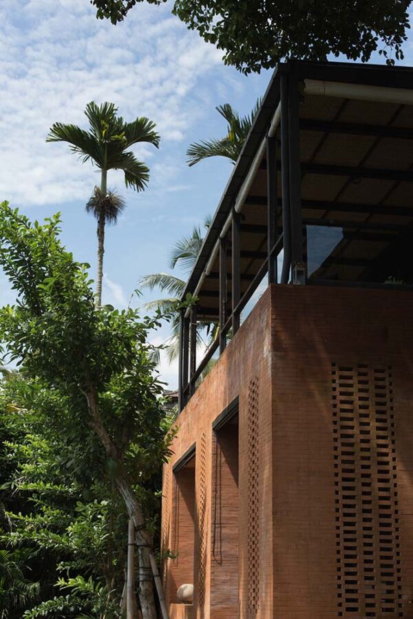 Rumah Fajar by Studio Jencquel – Home Stratosphere