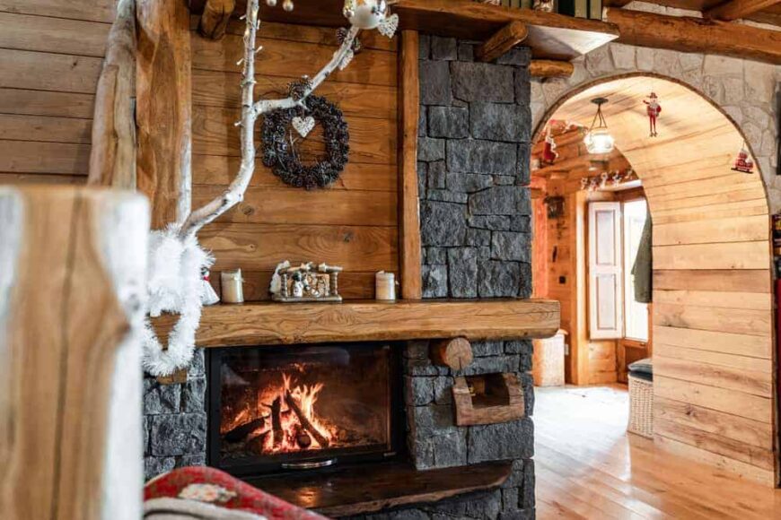 10 Mountain/Chalet Homes – Exterior and Interior Examples & Ideas ...