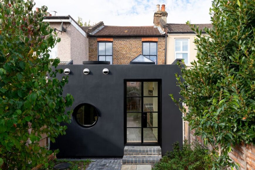 Janus House by Office S&M – Home Stratosphere