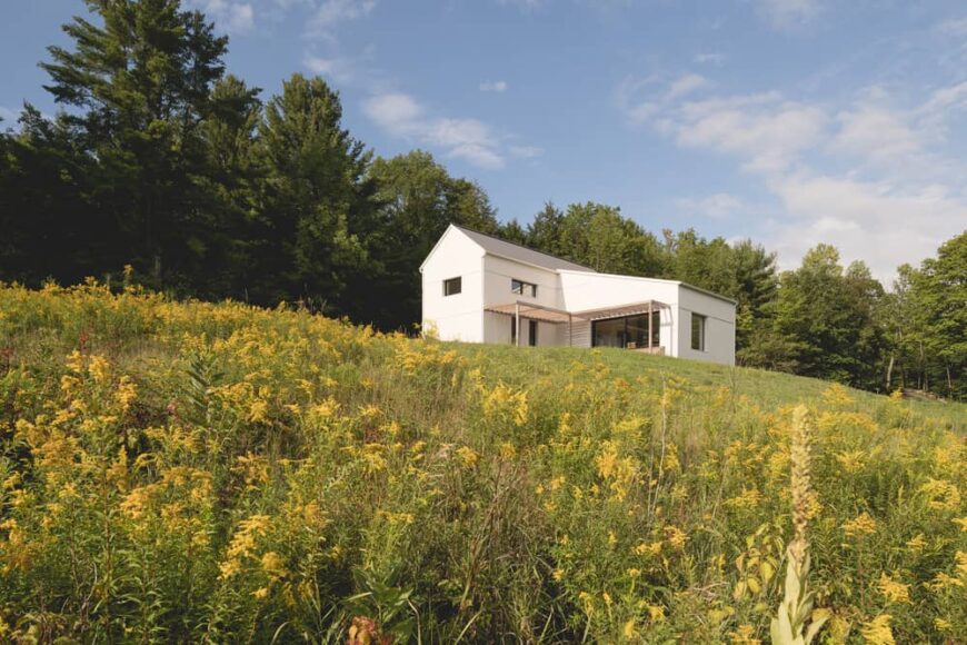 Saltbox Passive House by L’Abri, Construction Rocket – Home Stratosphere