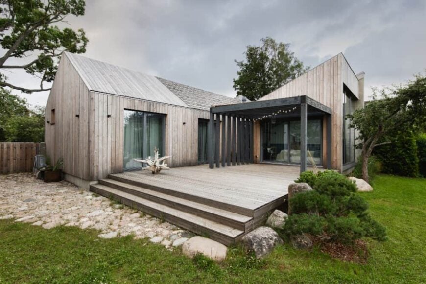 15 Traditional Style Homes – Exterior and Interior Examples & Ideas ...