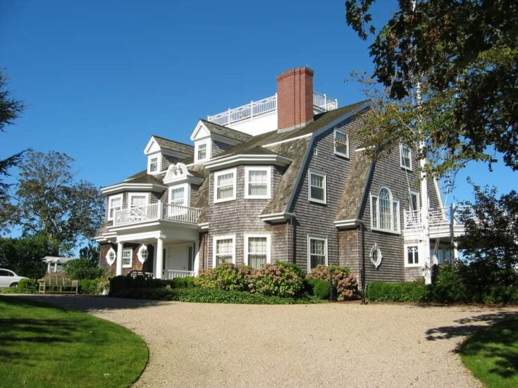 10 Different Types of Mansions