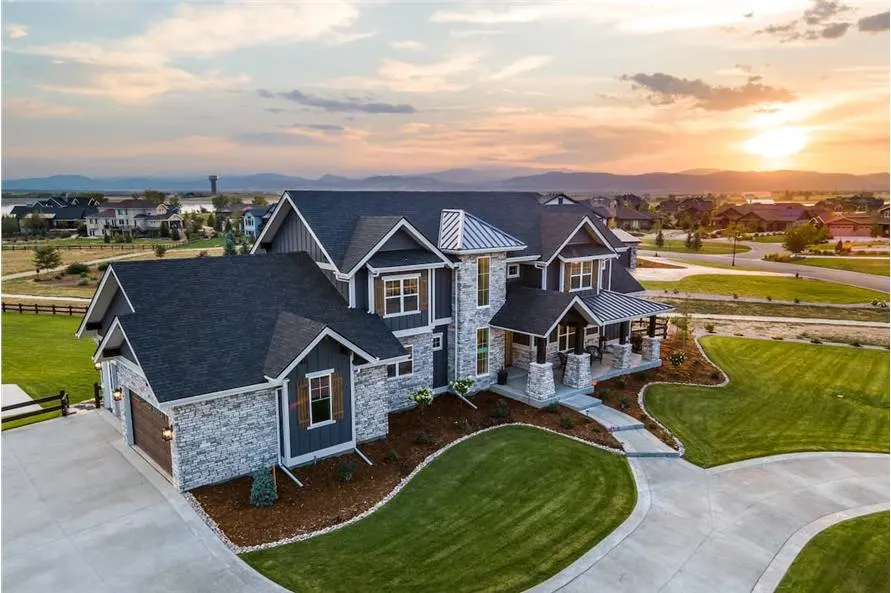 Living Large: Floor Plan Unveiled for Spacious Texas-Style Country Home ...