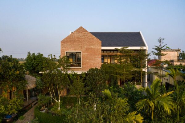 Thai Binh House in Thai Binh City, Vietnam by Chử Ngọc Anh Architects ...