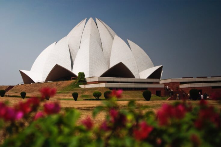 The Story of the Lotus Temple in Delhi - Home Stratosphere