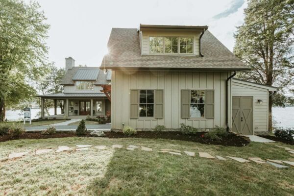 Modern Style 3-Bedroom Two-Story L-Shaped Farmhouse with Library Loft ...