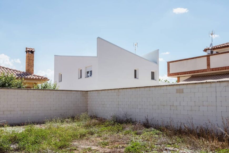 Albania House by OOIIO Arquitectura – Home Stratosphere