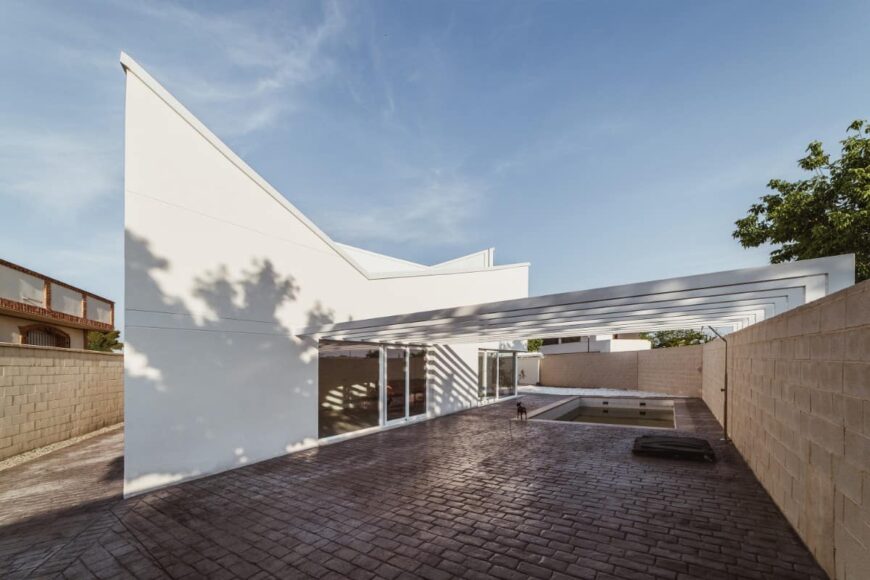 Albania House by OOIIO Arquitectura – Home Stratosphere