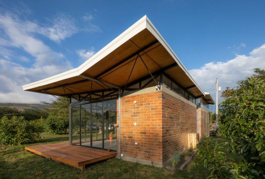 Casa Tanda in Tabacundo, Ecuador by ESEcolectivo Arquitectos – Home ...