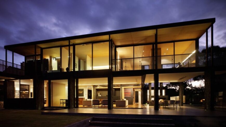 Wooden Round Beach House by Austin Maynard Architects