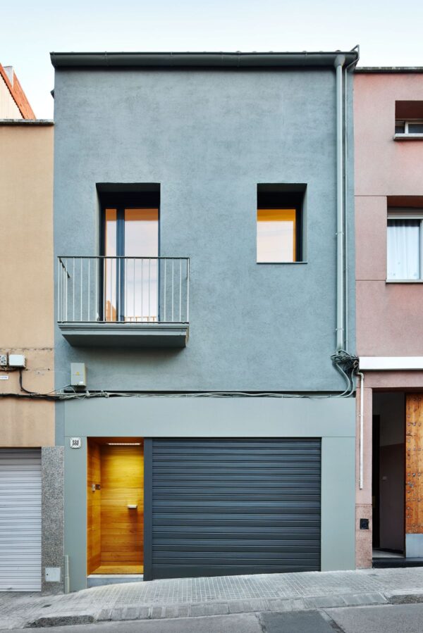 57ALI Renovation and Expansion of a Row House in the Center of Terrassa ...