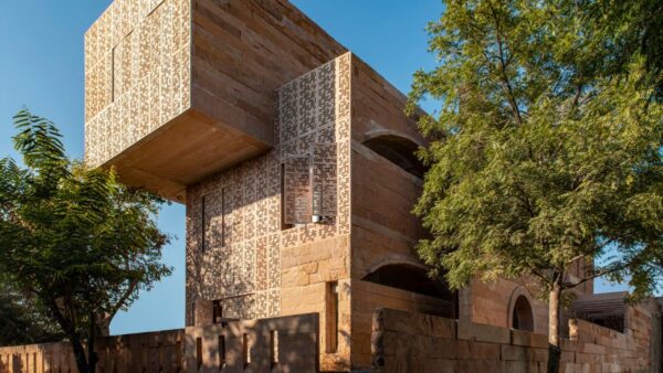 House of Solid Stone by Malik Architecture – Home Stratosphere