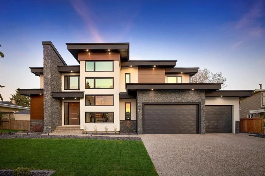 The Latest Trend In Home Exteriors: Two-Tone Paint Jobs (Dramatically ...