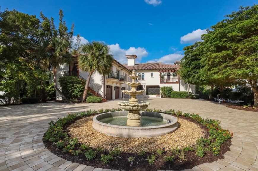 The Fountain House at 749 Freeling Dr – Home Stratosphere