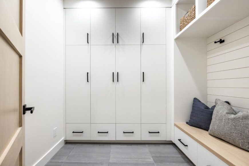 Breathtaking Ski Run Views and Inspirational Design At 2001 Mahre Dr