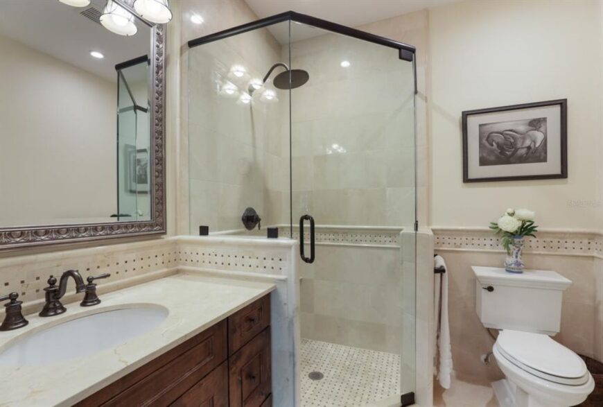 The Fountain House at 749 Freeling Dr – Home Stratosphere