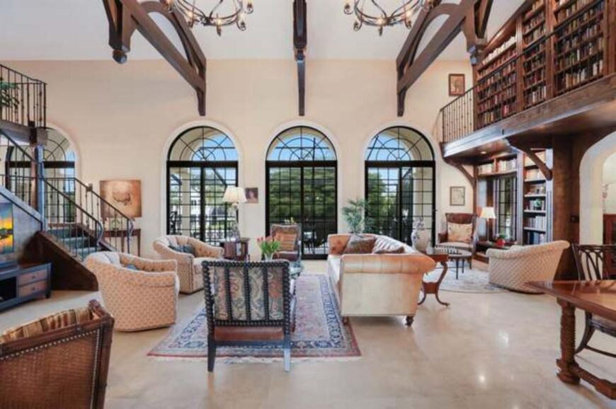 The Fountain House at 749 Freeling Dr – Home Stratosphere