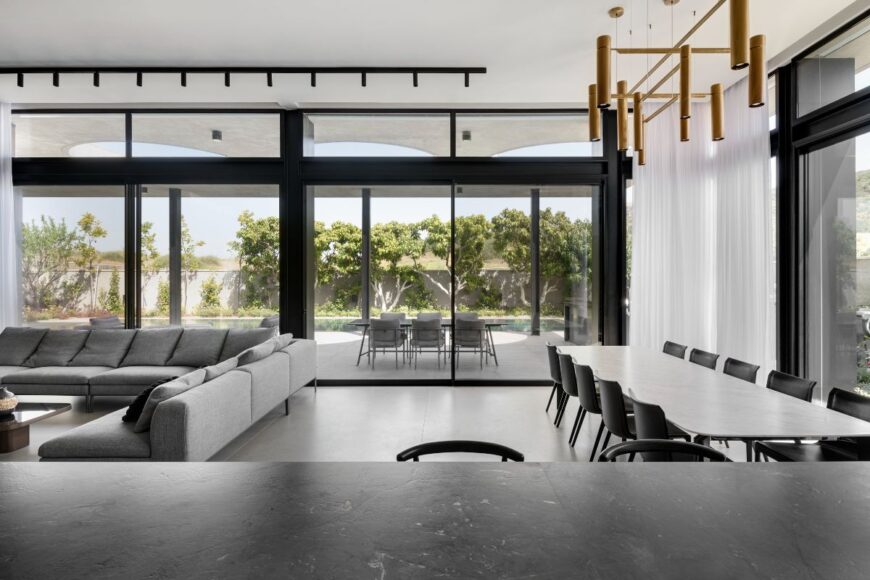 The Laid House by Dan & Hila Israelevitz