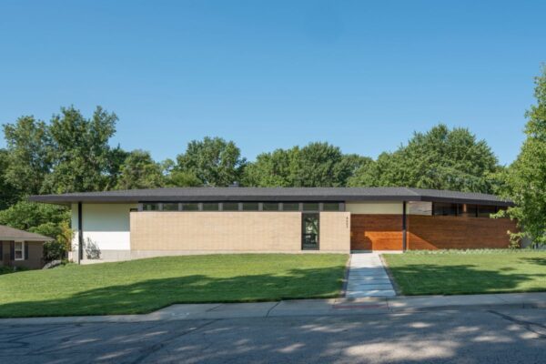 Homestead Residence by KEM Studio
