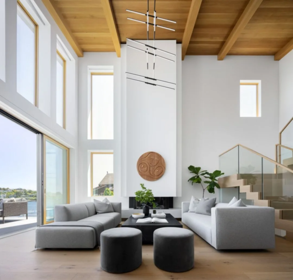 11 Trendy Ways the Pros Make Gray Couches Look So Much Better in Any ...