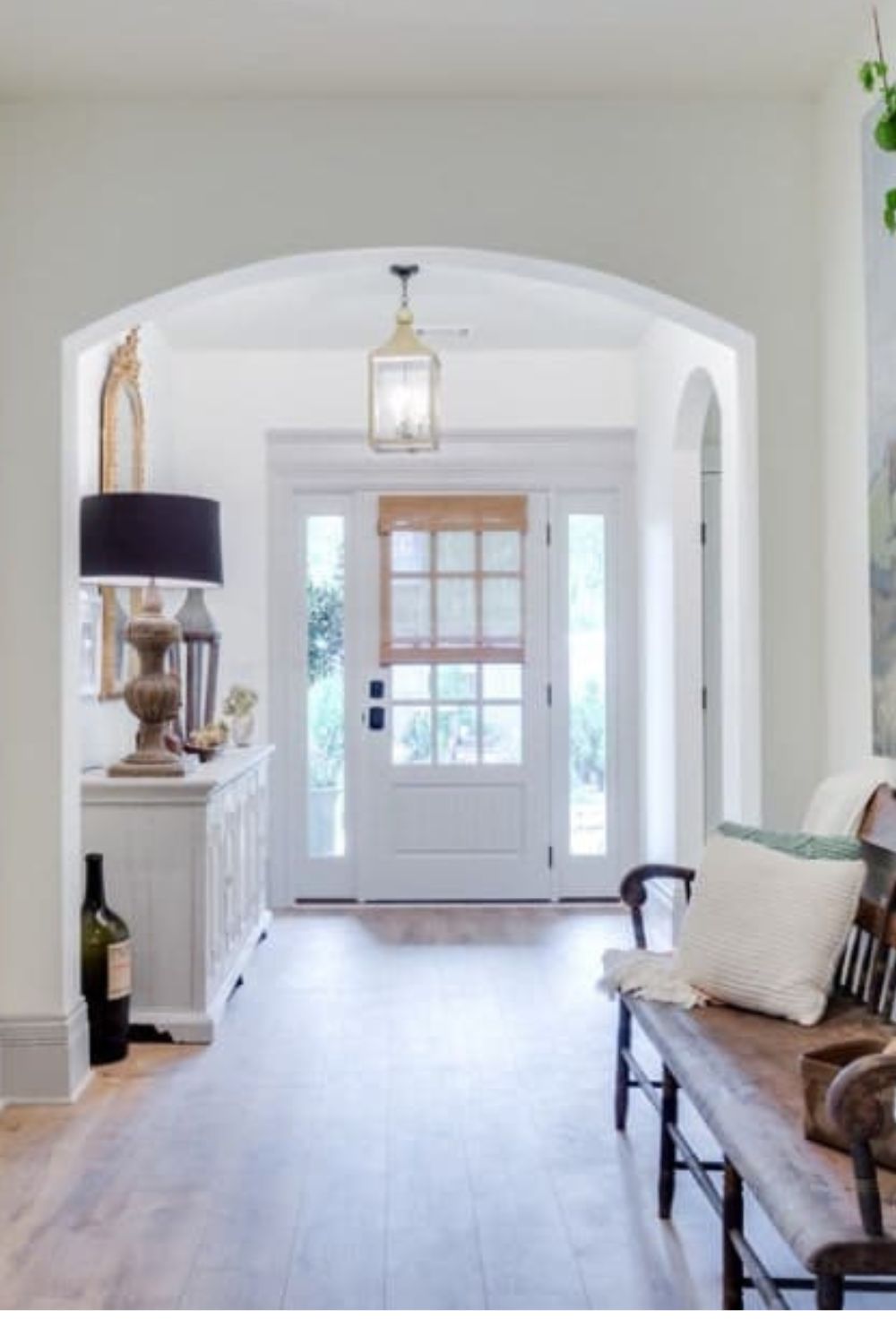 21 Trending Farmhouse-Style Foyer Ideas That’ll Make You Fall in Love ...
