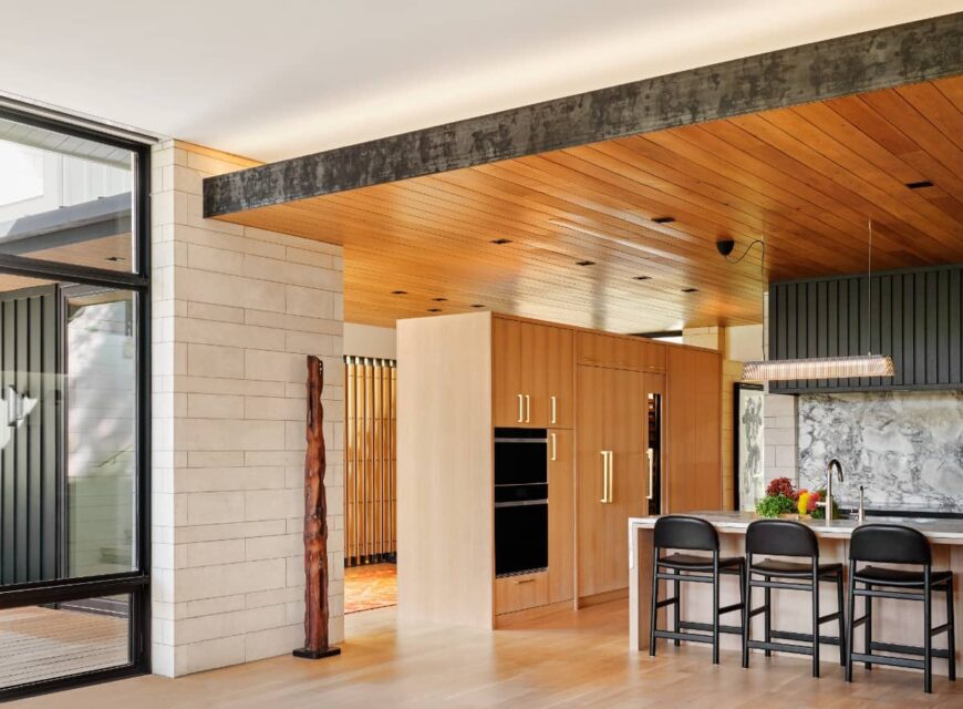 River Road by Ashby Collective: An Austin Ranch Gets a Cool Midcentury ...