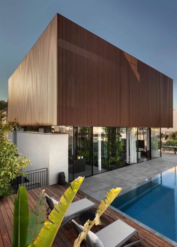 The Floating Box House by Israelevitz Architects – Home Stratosphere