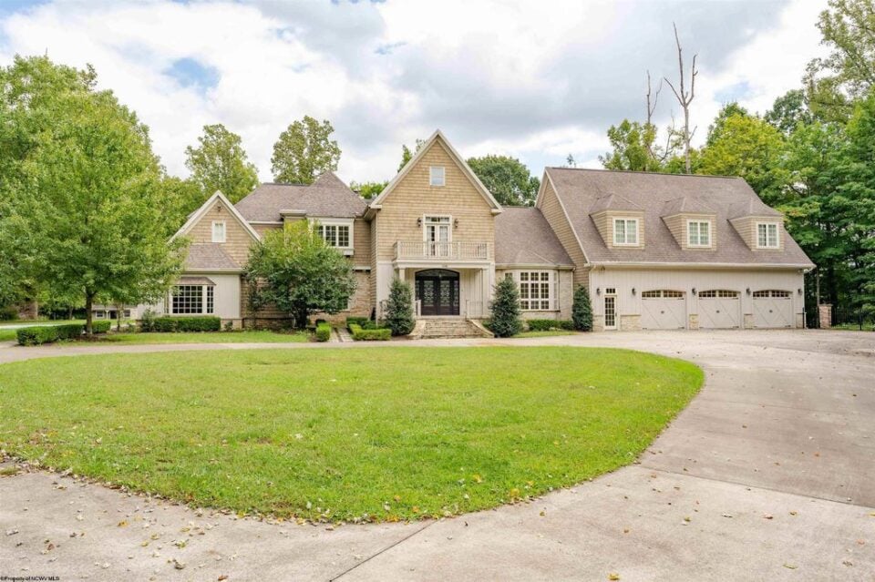 One-of-a-Kind West Virginia Estate Built to Enjoy the Outdoors