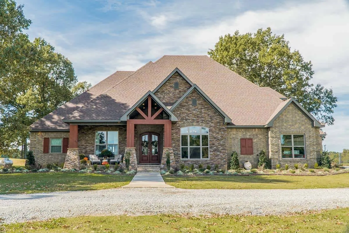 Craftsman-Style Floor Plan Provides Fresh Take on Tradition with a ...