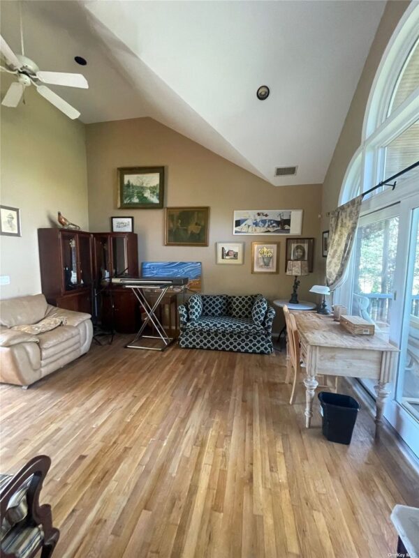 Very Private but Close to Town and the Beach at 28 Club Ln – Home ...