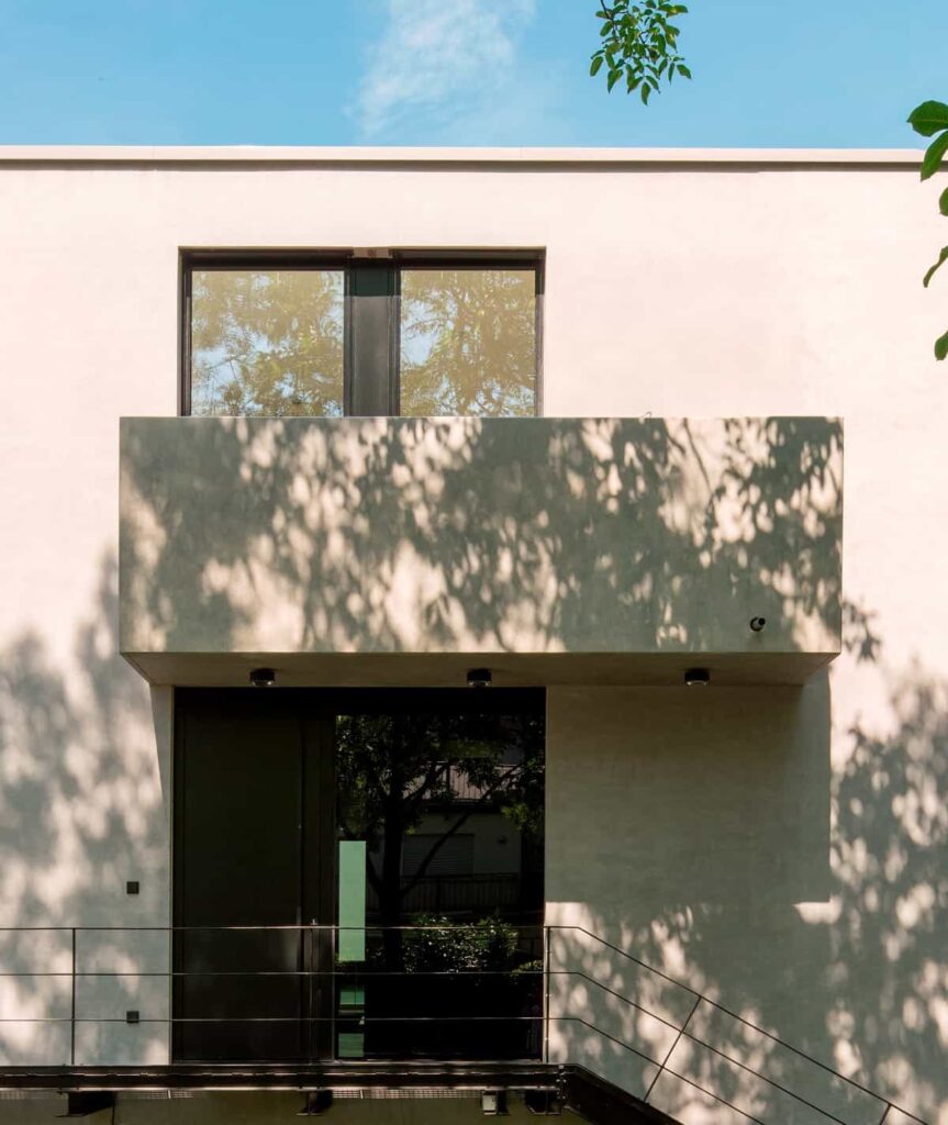 Anchored by fabi architekten bda – Home Stratosphere