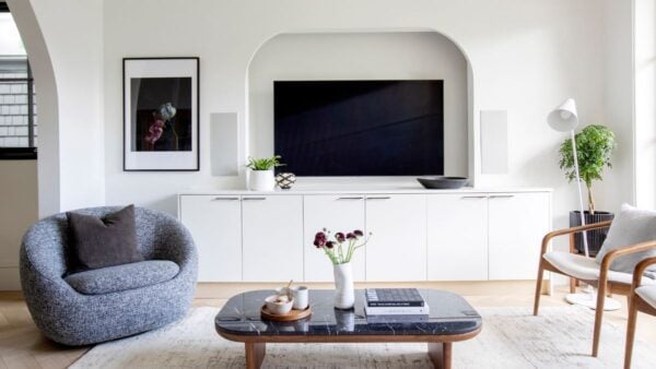 PURE Park Place Residence by Ami McKay – Pure Design – Home Stratosphere