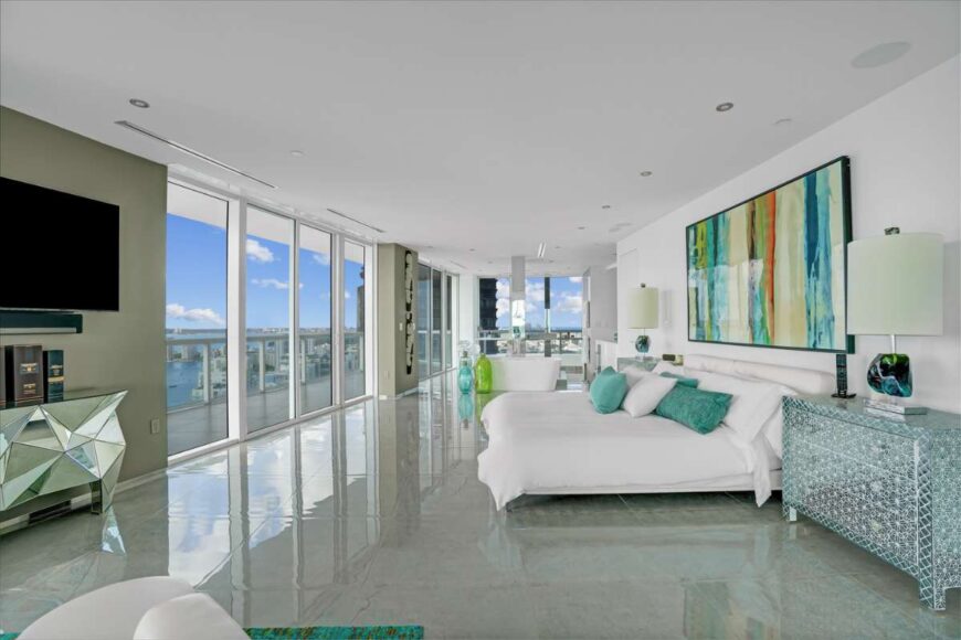 Penthouse with 11,000SF Double Decker Private Rooftop Terrace (Listed ...