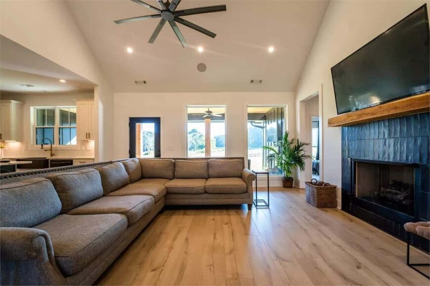 Single-Story Farmhouse Style 3-Bedroom Walden Home for a Corner Lot ...