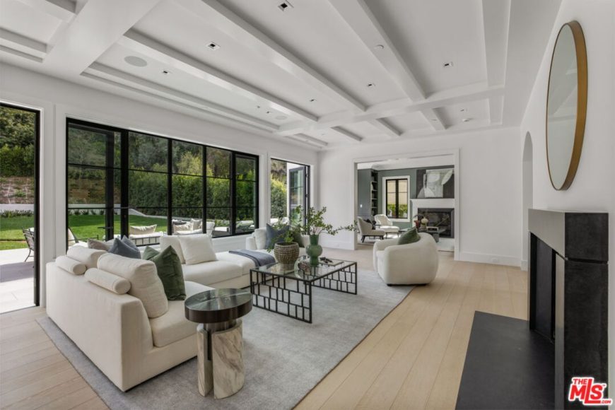 5,638 Sq. Ft. Property in Los Angeles, CA ($11,750,000) – Home Stratosphere