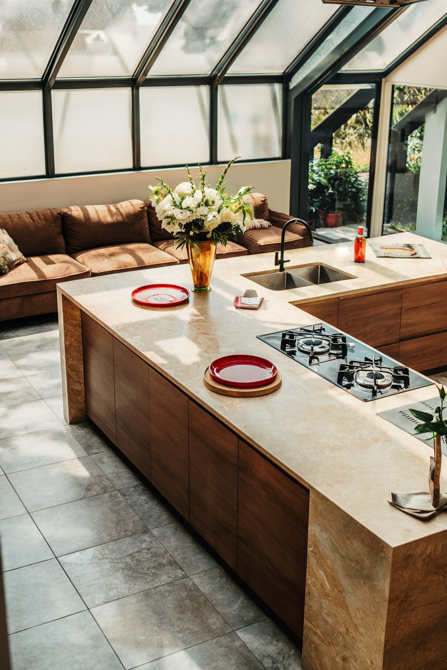 22 Different Types of Kitchen Islands Based on the Key Distinguishing ...