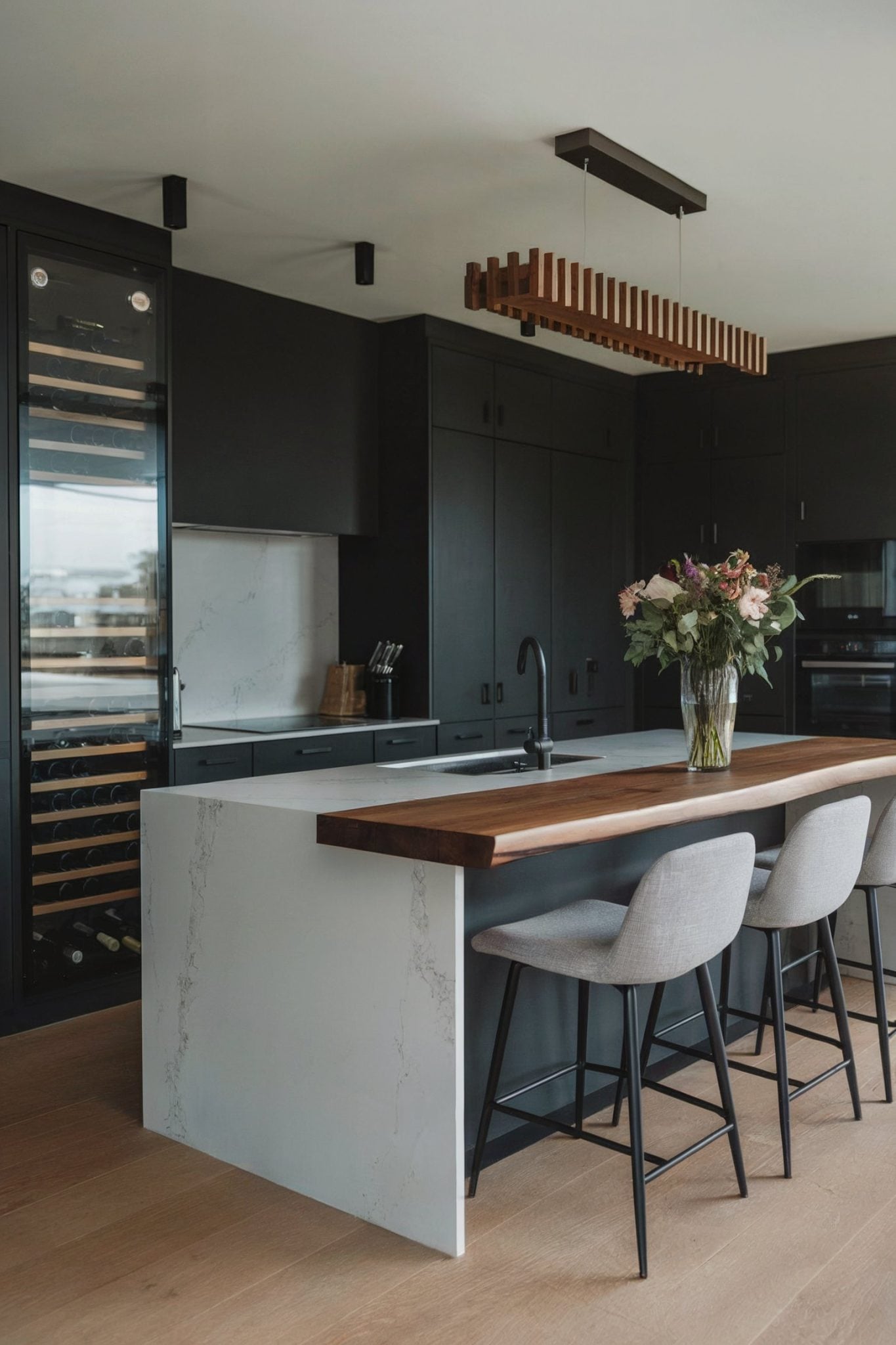22 Moody Kitchen Ideas for a Sophisticated and Cozy Space – Home ...